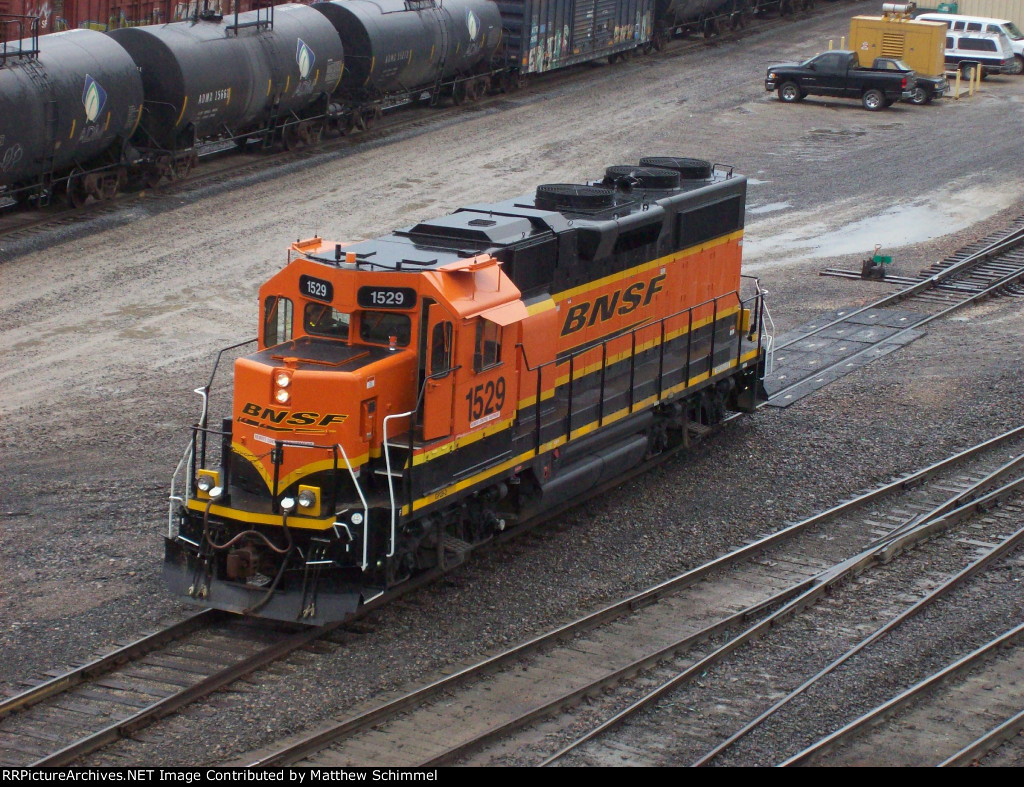 BNSF 1529